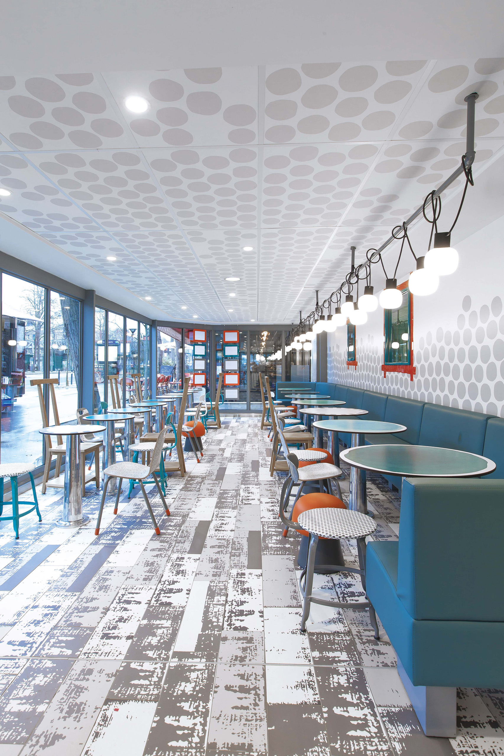 McDonald’s in Paris від Paola Navone - PRAGMATIKA.MEDIA
