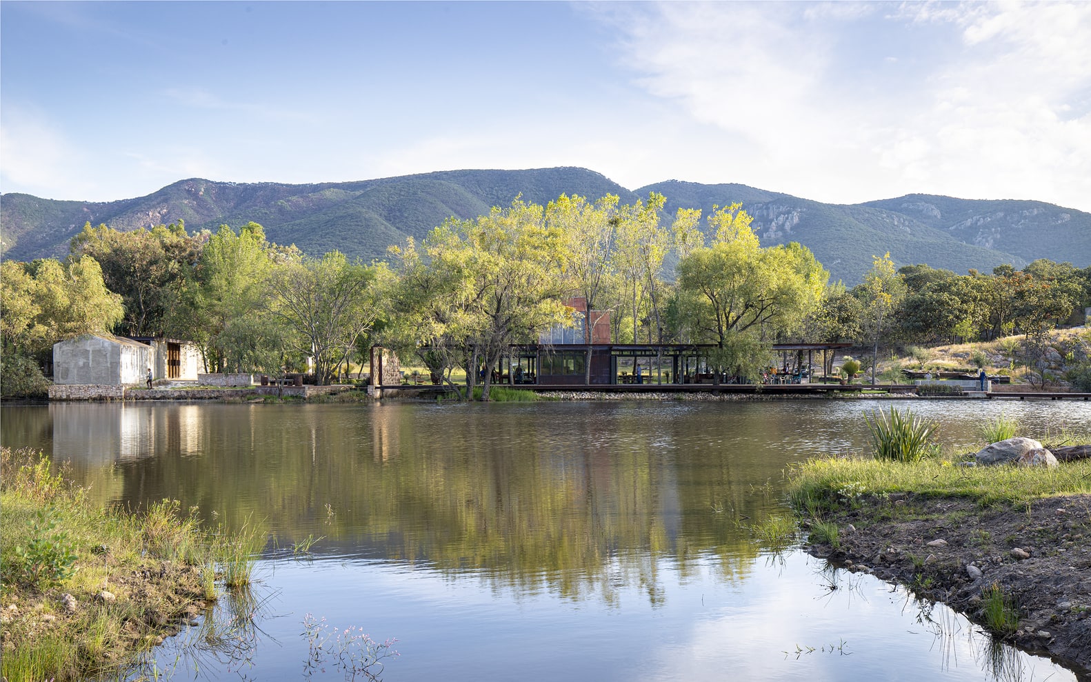 Humane architecture. Mexican Ranch by Fabian M Escalante H Arquitectos ...