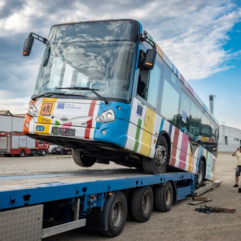 The European Union handed over 65 school buses to Ukraine - PRAGMATIKA ...