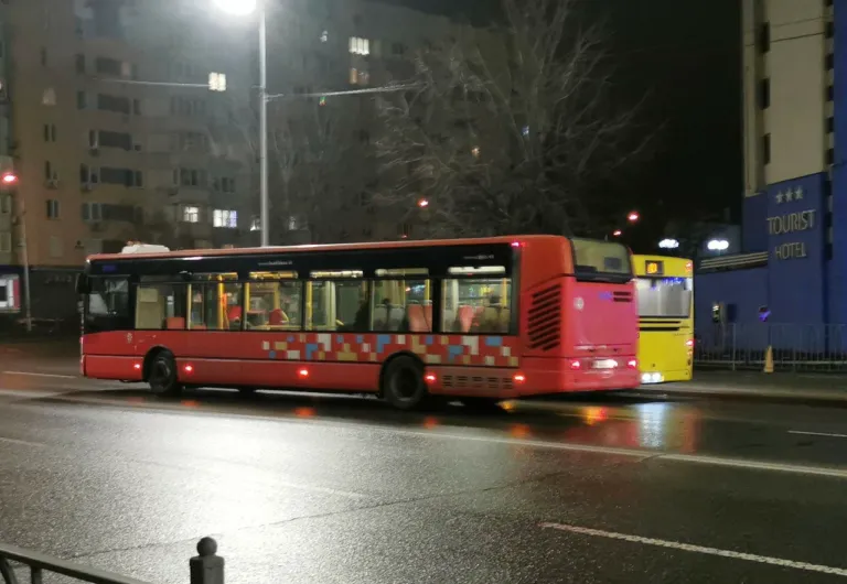 Red low-floor buses from Bratislava were released on several Kyiv ...