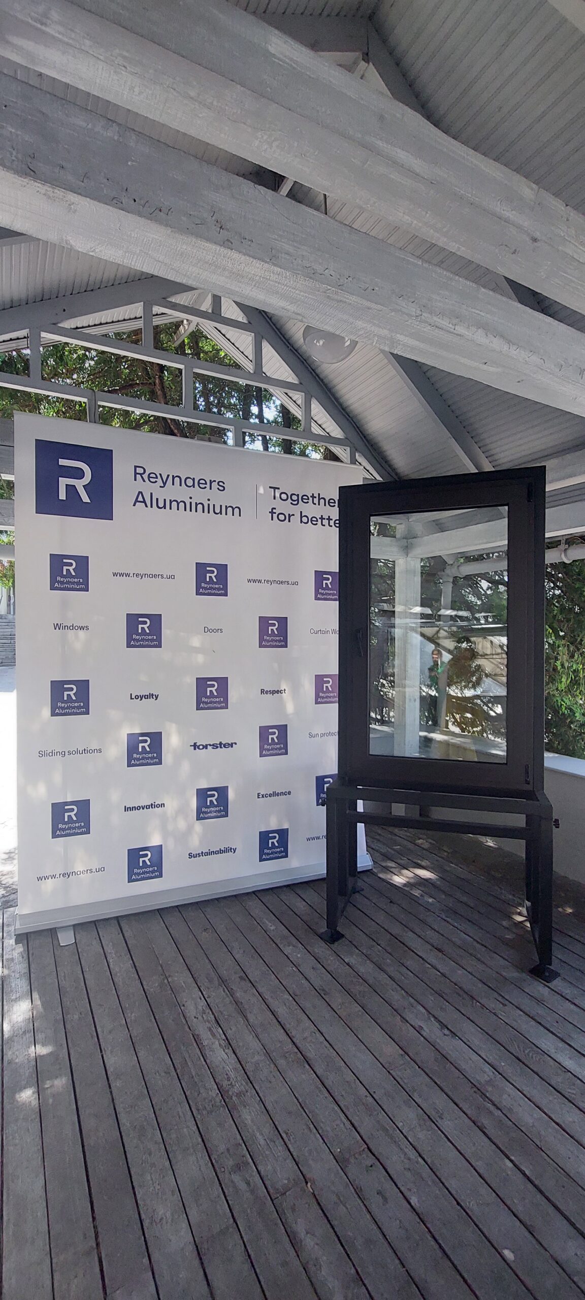 Reynaers Sunrise — wartime explosion-proof system solutions ...