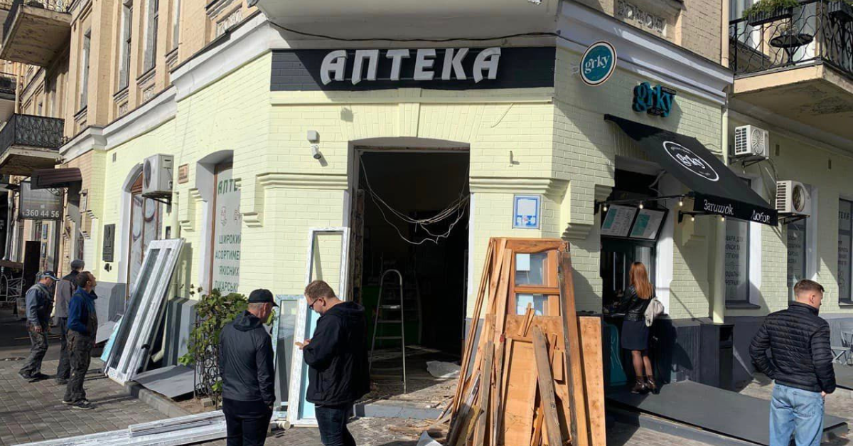 The KMDA opposes the installation of restored doors of one of the city ...