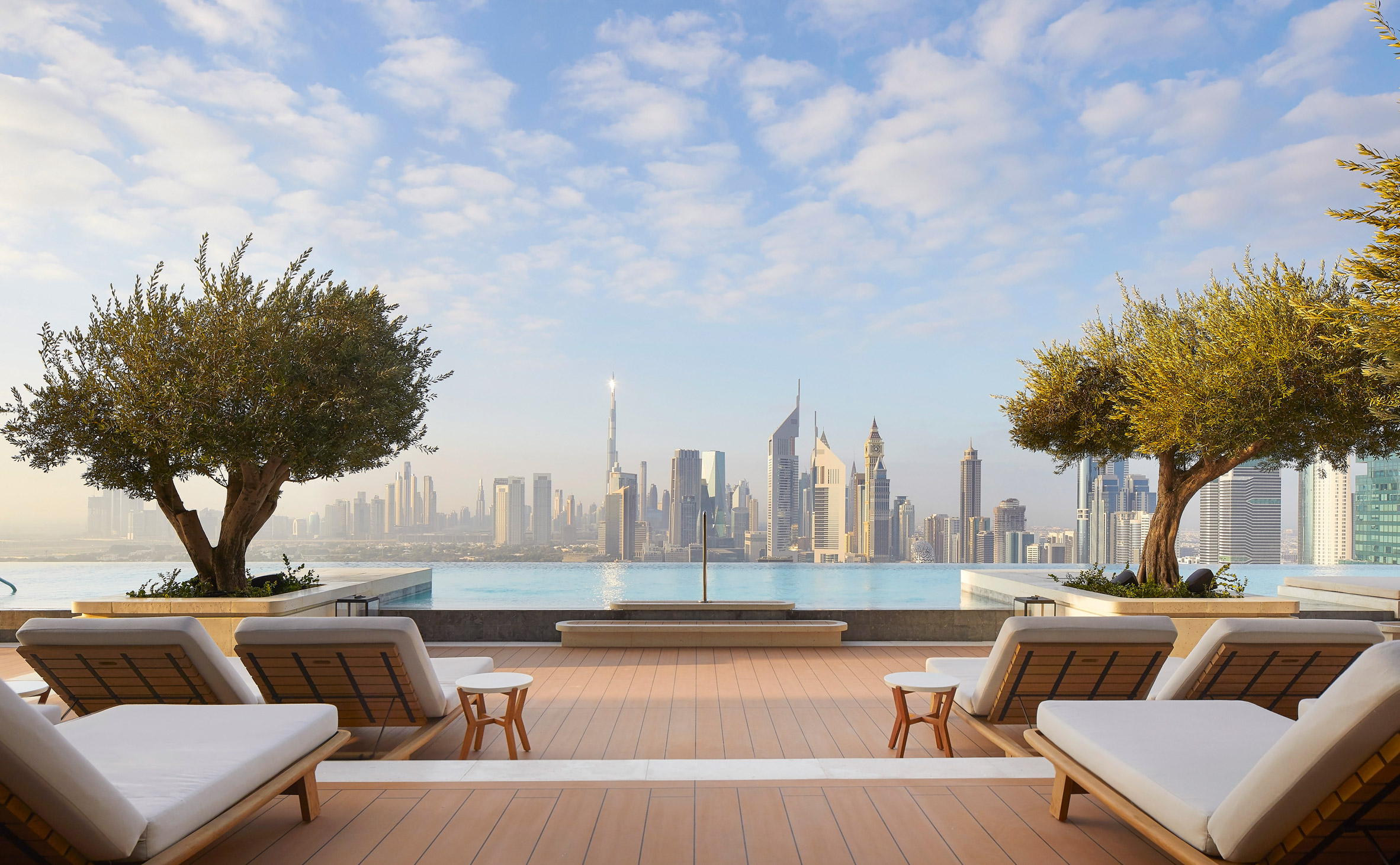 The construction of a complex with a horizontal skyscraper was ...