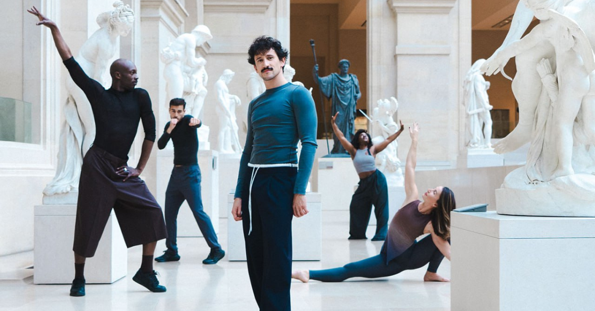 The Louvre will hold yoga classes - PRAGMATIKA.MEDIA - Ukraine, Kyiv