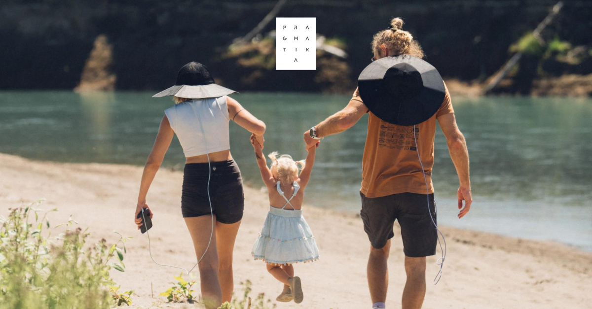 EcoFlow created a hat with panels that charge a phone - PRAGMATIKA ...