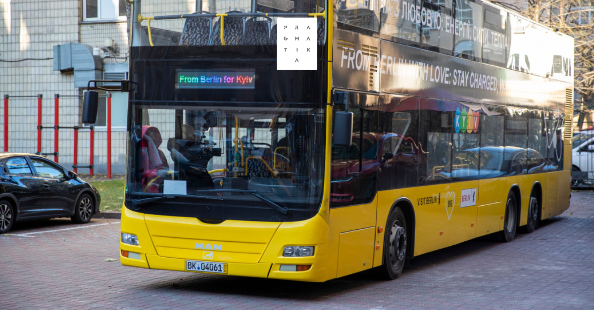 Kyiv received a double-decker bus from Berlin, which they want to use ...