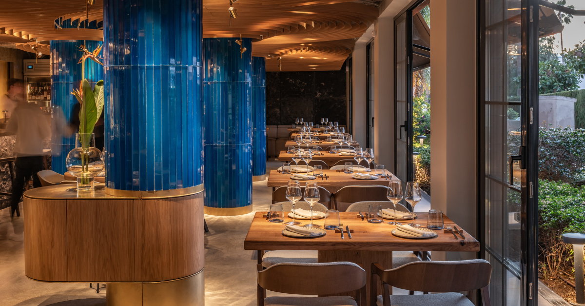 El diseño interior del restaurante Samna en Marbella, obra del Grupo ...