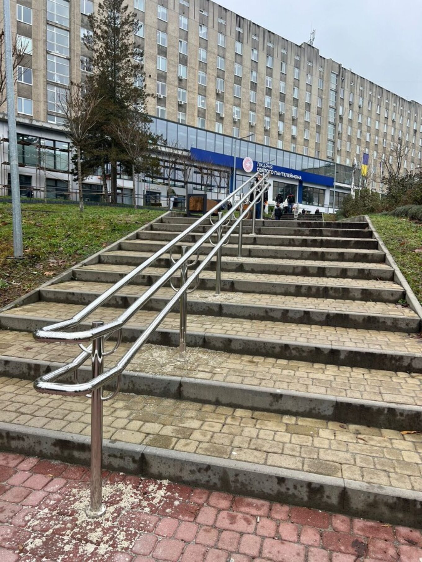 The first wheelchair repair station in Ukraine was installed in Lviv ...